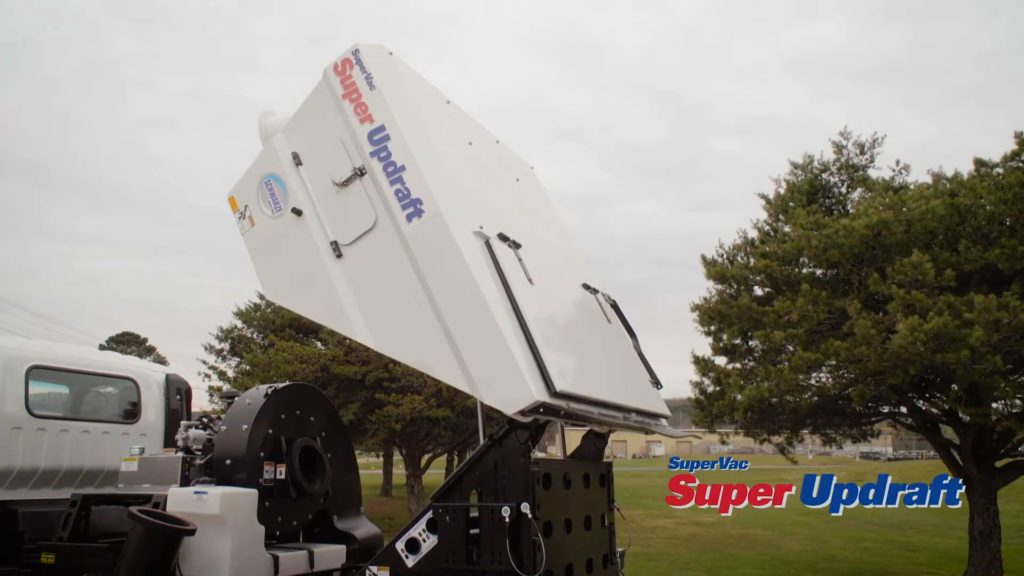 Schwarze SuperVac Super Updraft Cabover Sweeper - Carolina Industrial ...