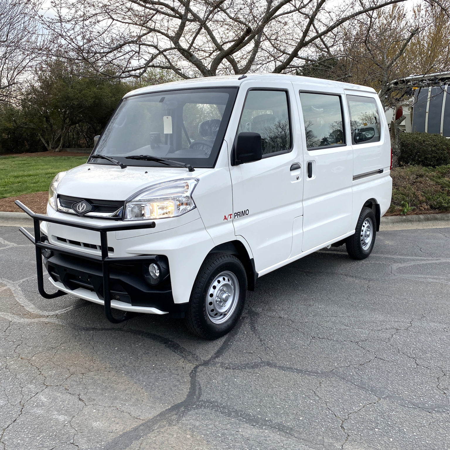 Vantage Primo V2XP-AT Window Van - Carolina Industrial Equipment (CIE)