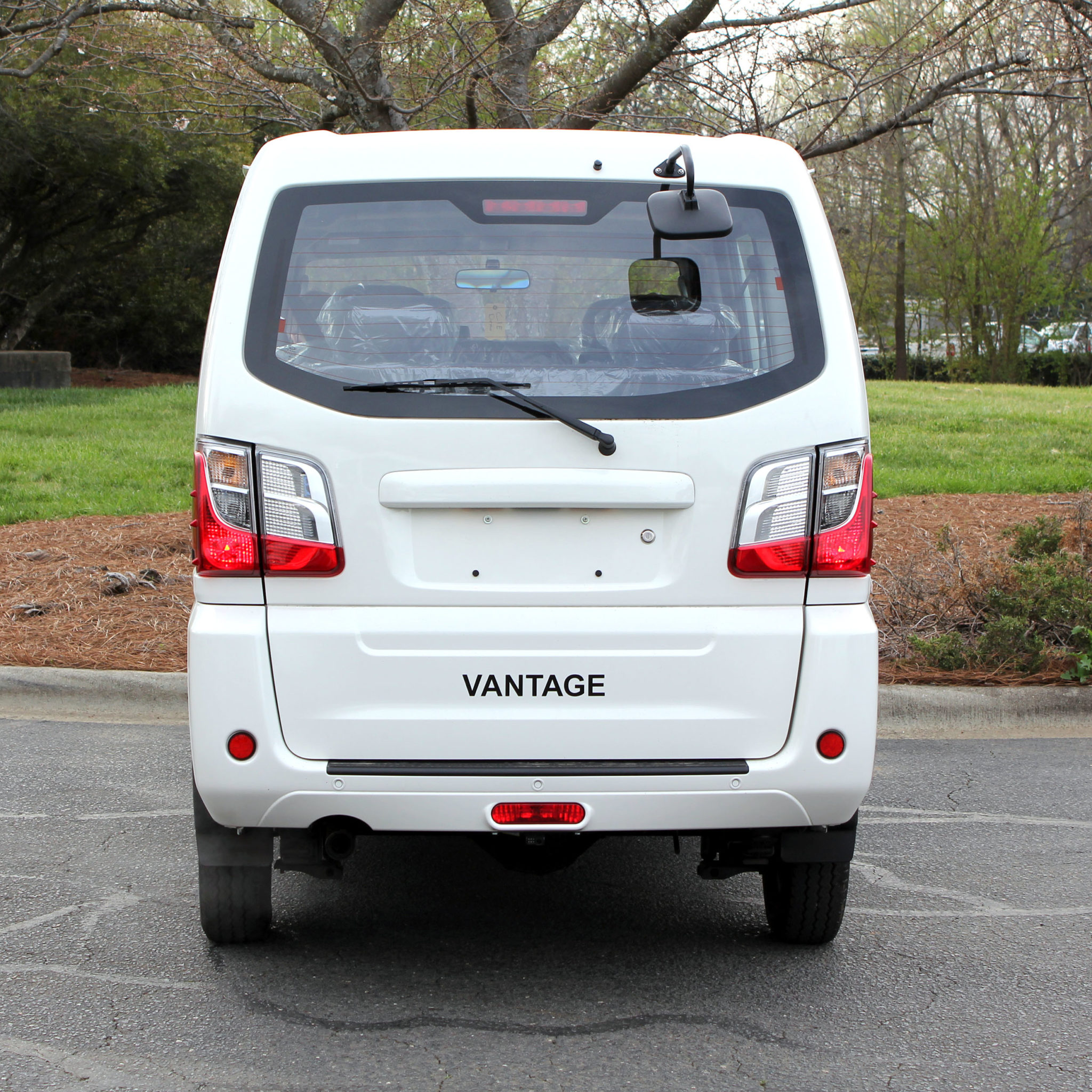 Vantage Primo V2XP-AT Window Van - Carolina Industrial Equipment (CIE)